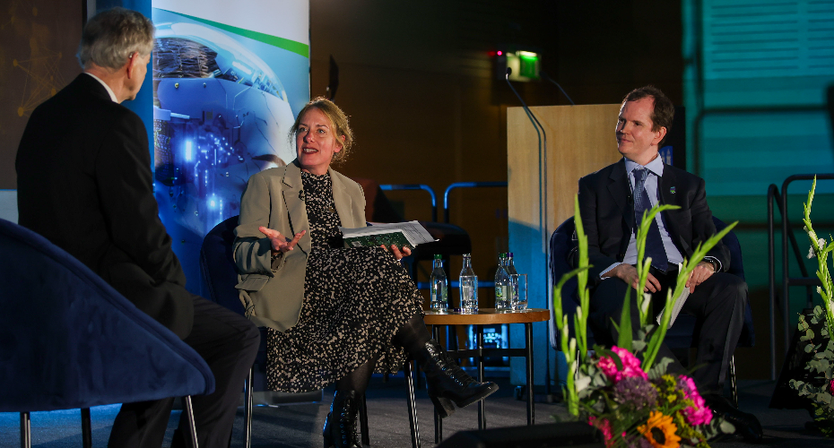 Ulysses Medal Awarded to Professor Geoffrey Hinton: The Godfather of AI ...